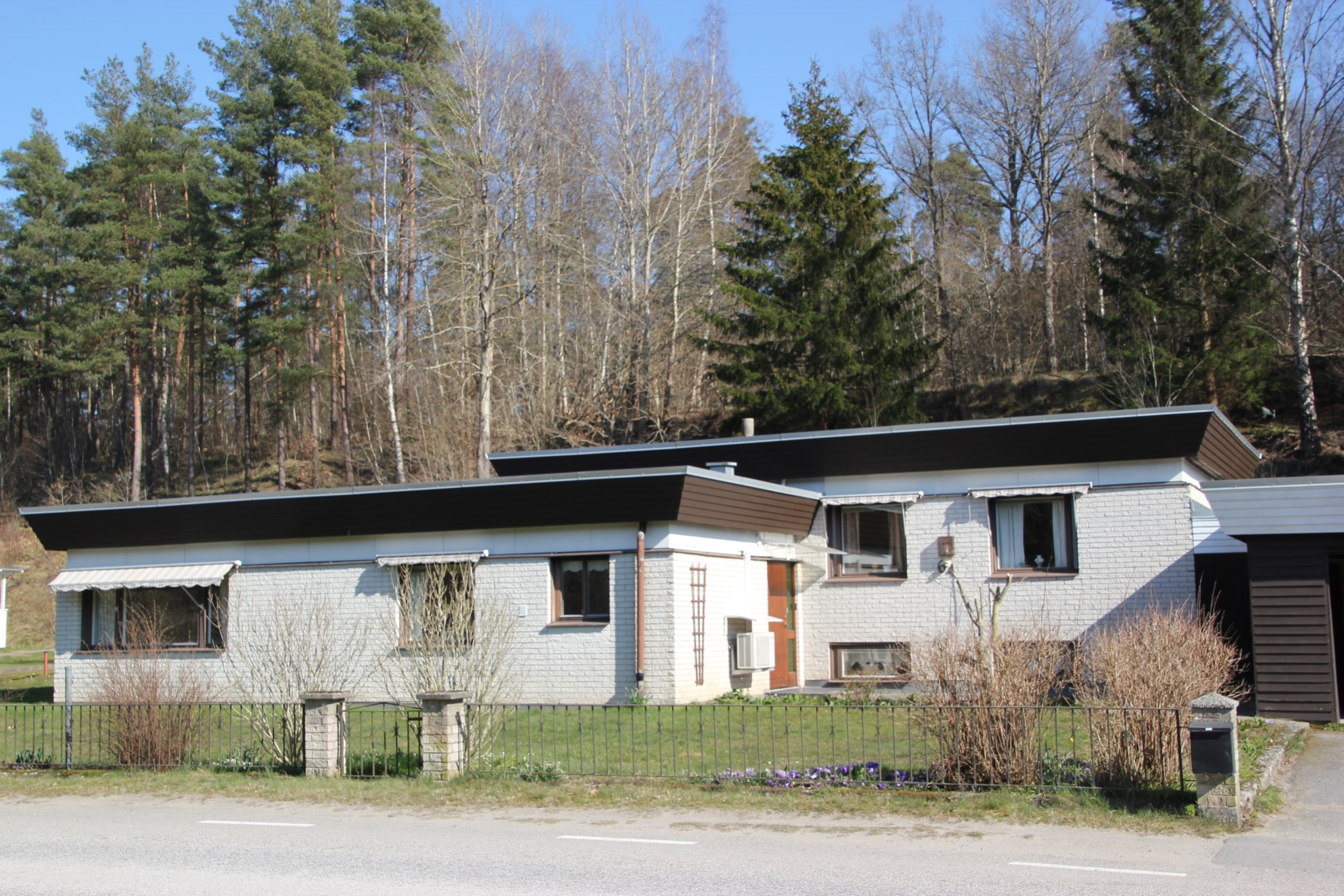 Jämshög (Rosenhill) Rosenhillsvägen 64 Villa/Radhus - Riksmäklaren